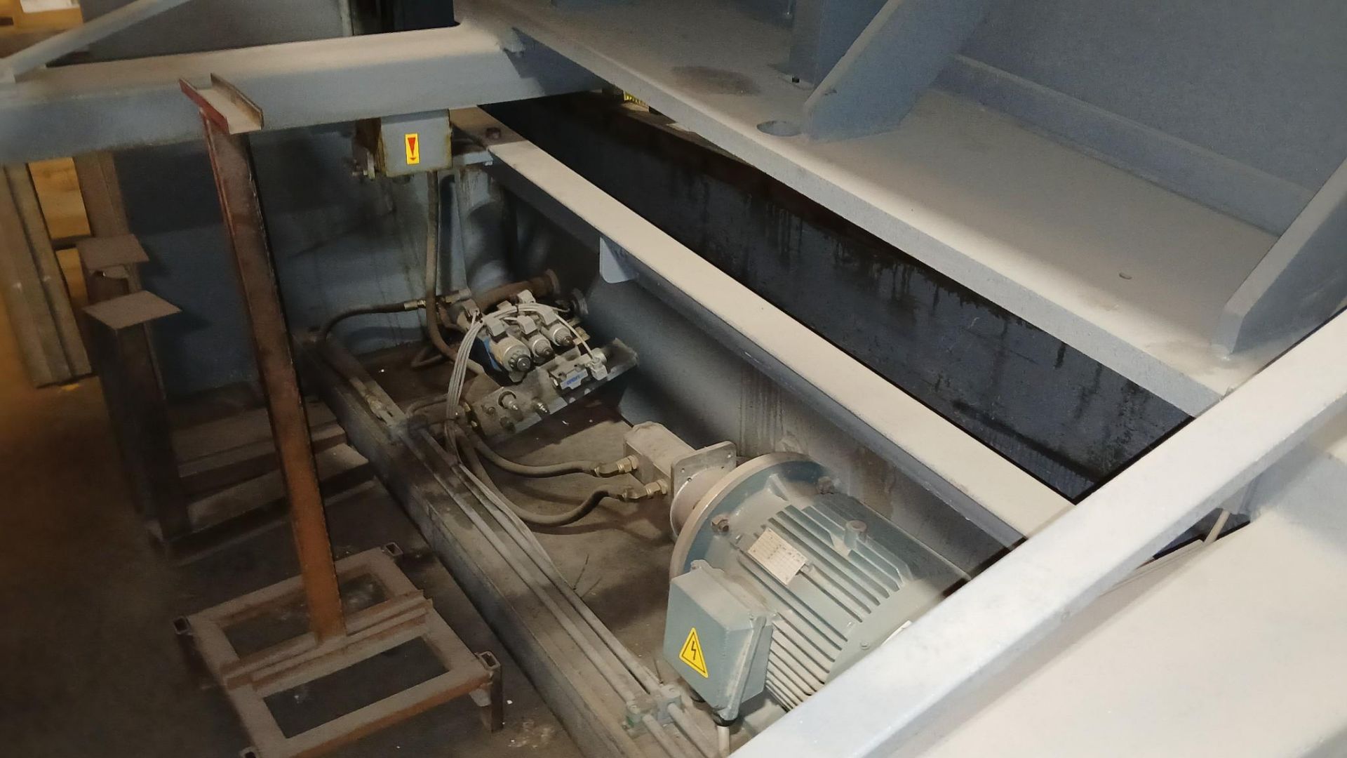 ATLANTIC HDE 10-1/4 10' X 1/4 " HYDRAULIC SHEAR WITH SQUARING AM AND ...