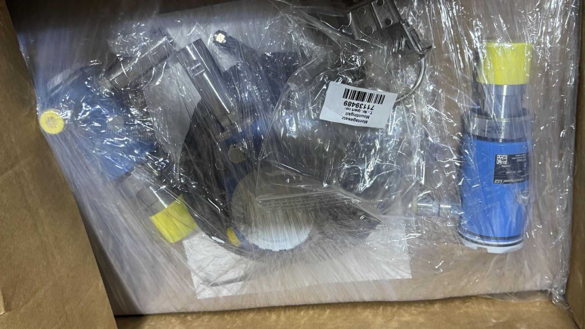 Endre Hausser Differential Pressure Measuring Units, model Delta Bar ...