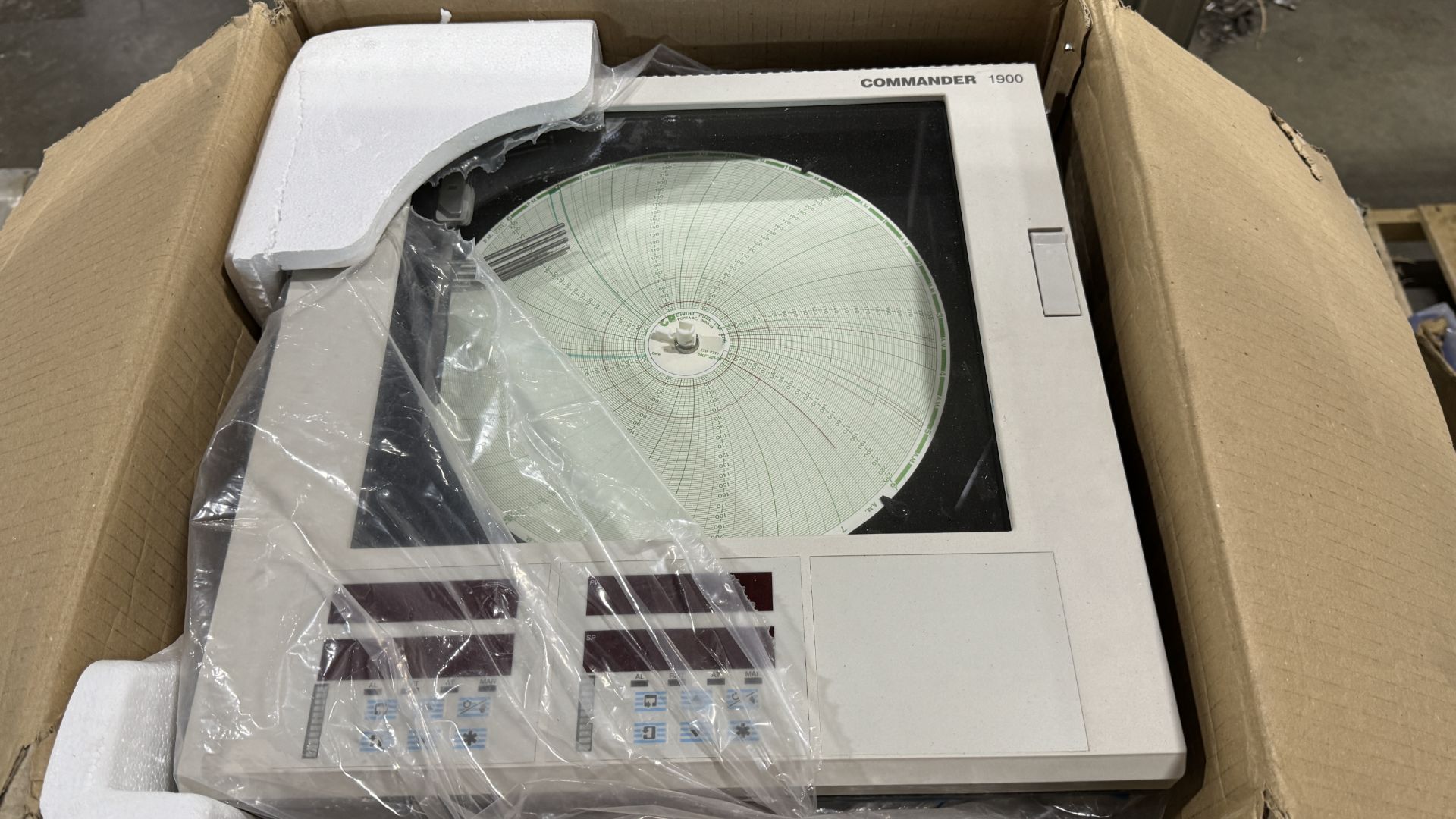 ABB Circular Chart Recorders, model Commander 1900, type ...