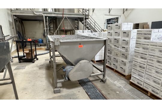 Live Bottom Hopper, 304 Stainless, approx 7'x 4' x 26"deep with poly ...