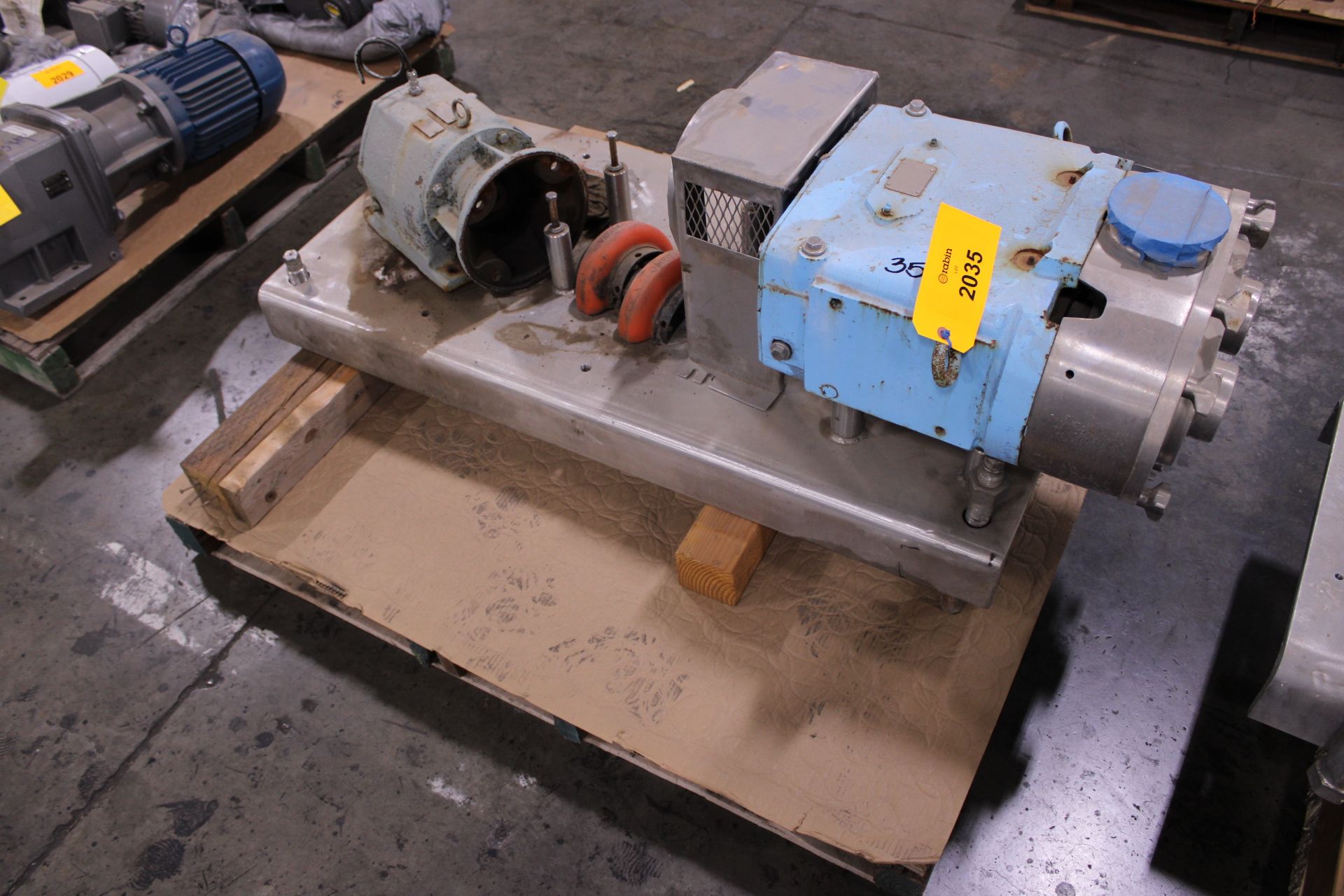 Waukesha ss positive displacement pump, model 220U1, 310gpm, rpm: 1750 ...