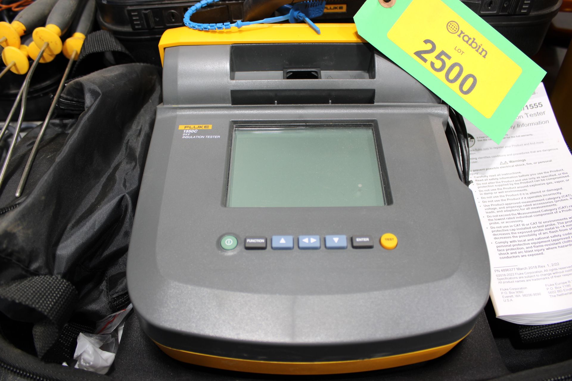 [Lot] Fluke testing equipment consisting of insulation tester, model ...