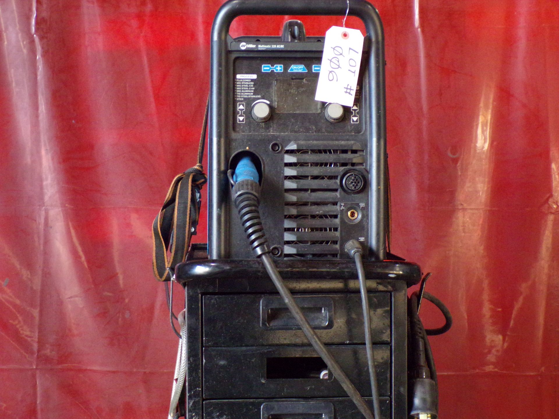 Miller Welder, model Multimatic 220 Ac/Dc w/Cart, s/n NA092708Y