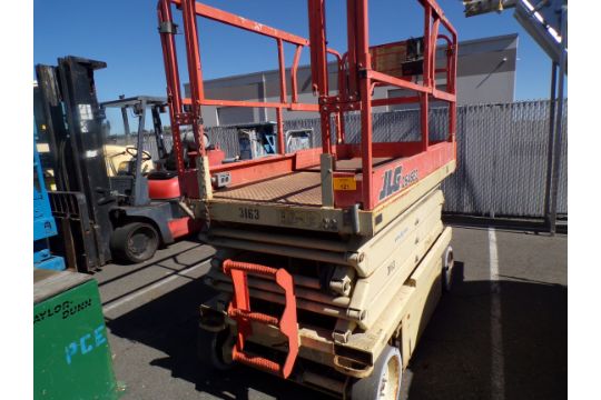 Jlg 2646E2 Electric Scissor Lift, model 2646E2, s/n 020010699 [LATE PICKUP]
