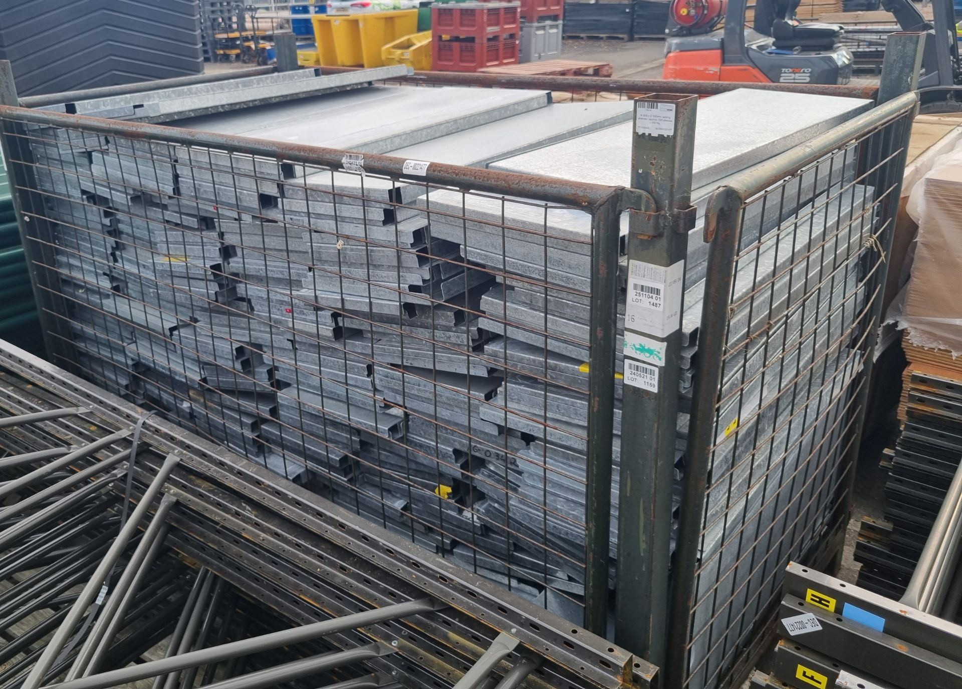 W 900 x D 300mm racking shelves - approx. 325 shelves - 1051kg