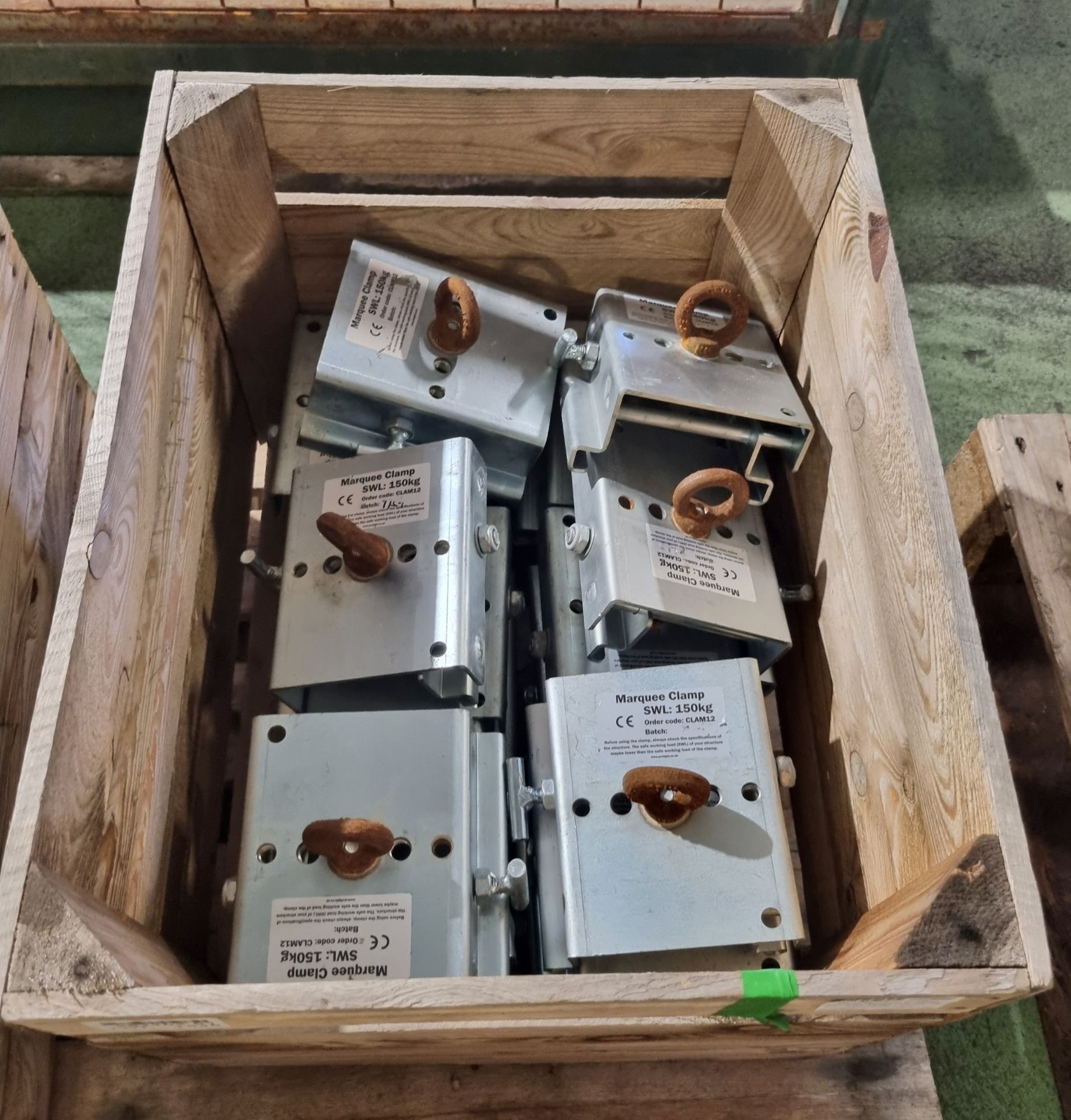 Marquee Clamp CLAM12 marquee clamps in a wooden box - SWL 150kg ...