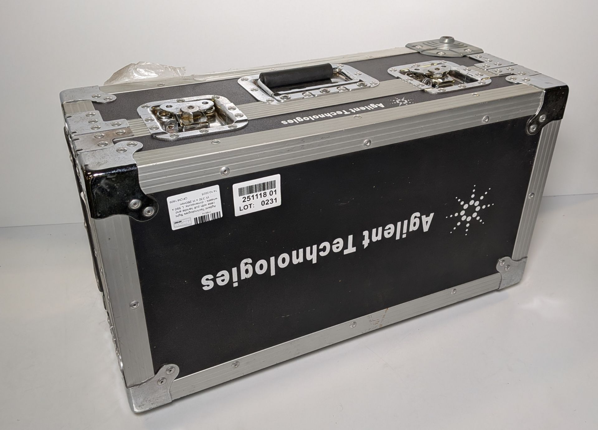 Agilent Technologies flight case with pull handle and wheels ...