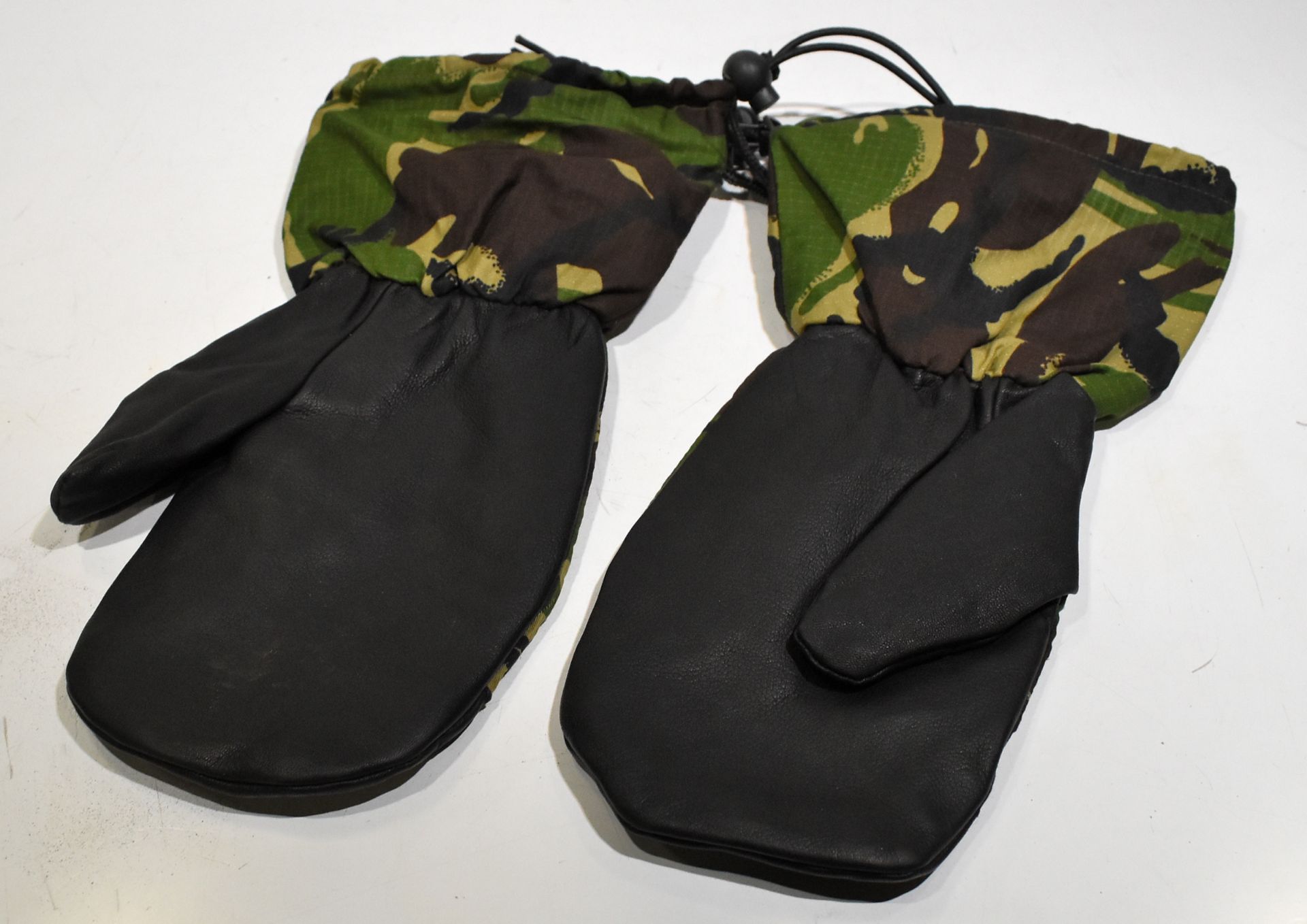 34x DPM Extreme cold weather mittens NSN: 8415-99-869-3506These items ...