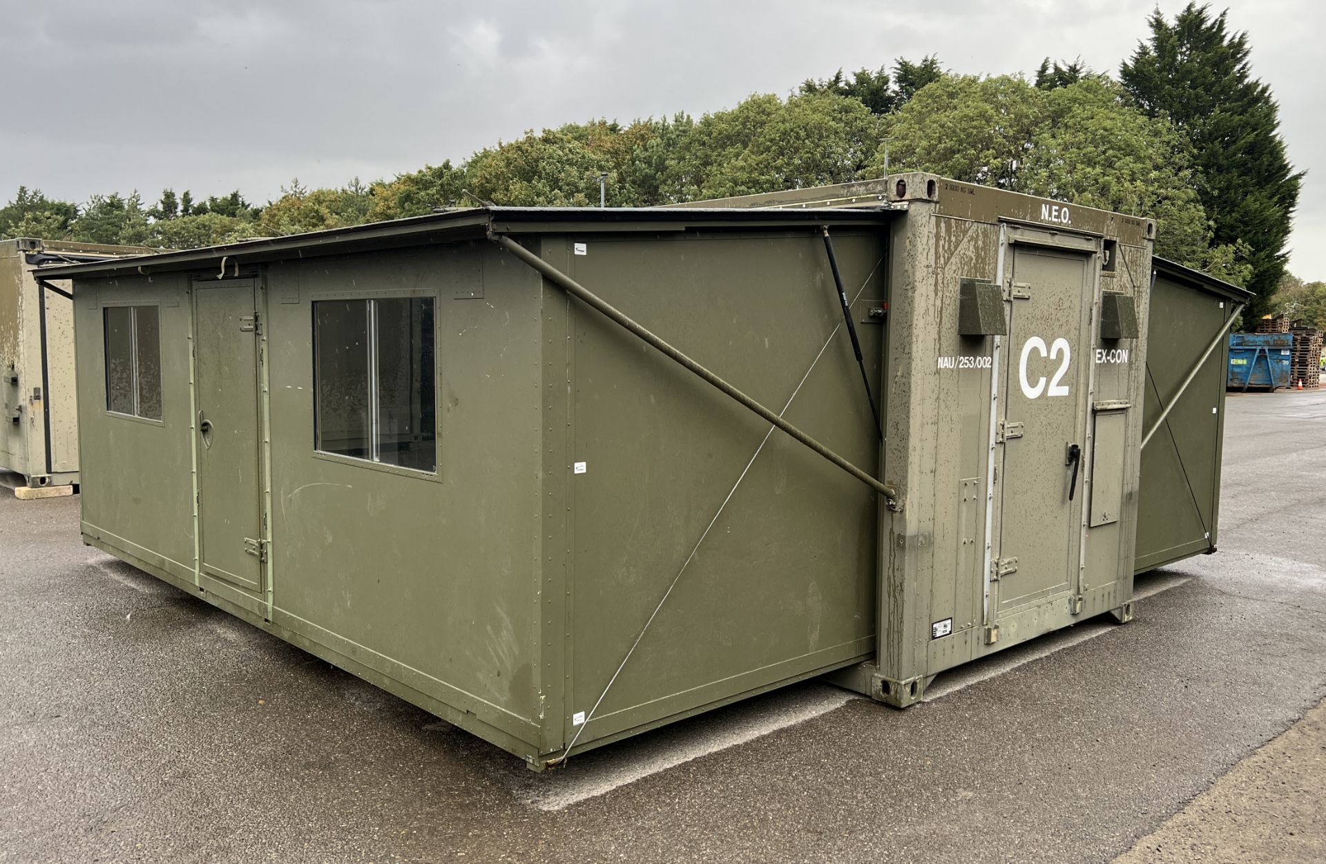 20ft Mobile accommodation unit Dimensions when closed – L 20ft x W 7ft ...