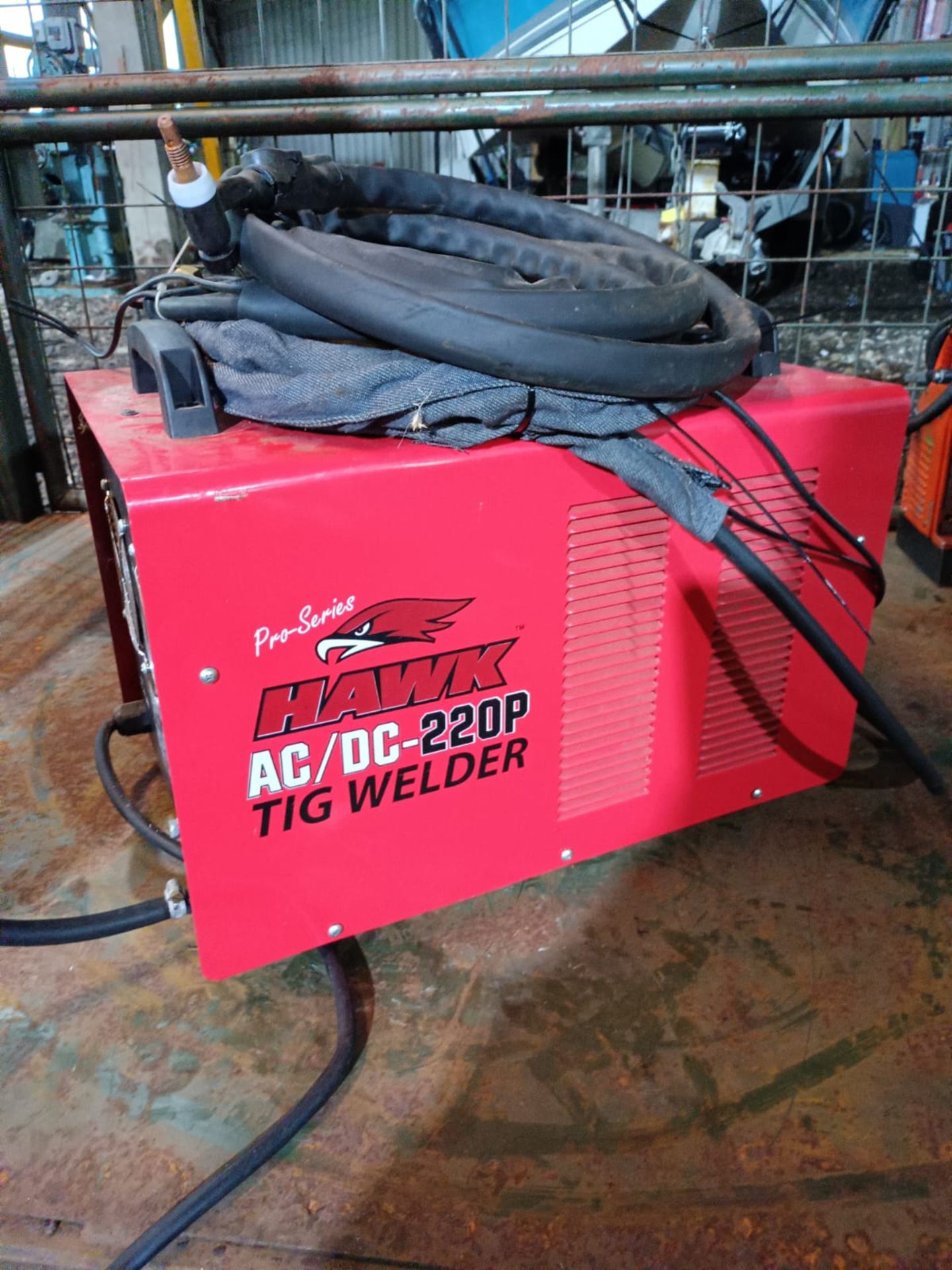 Hawk AC/DC 220P Tig welder - Powers up and looks to be in a good ...