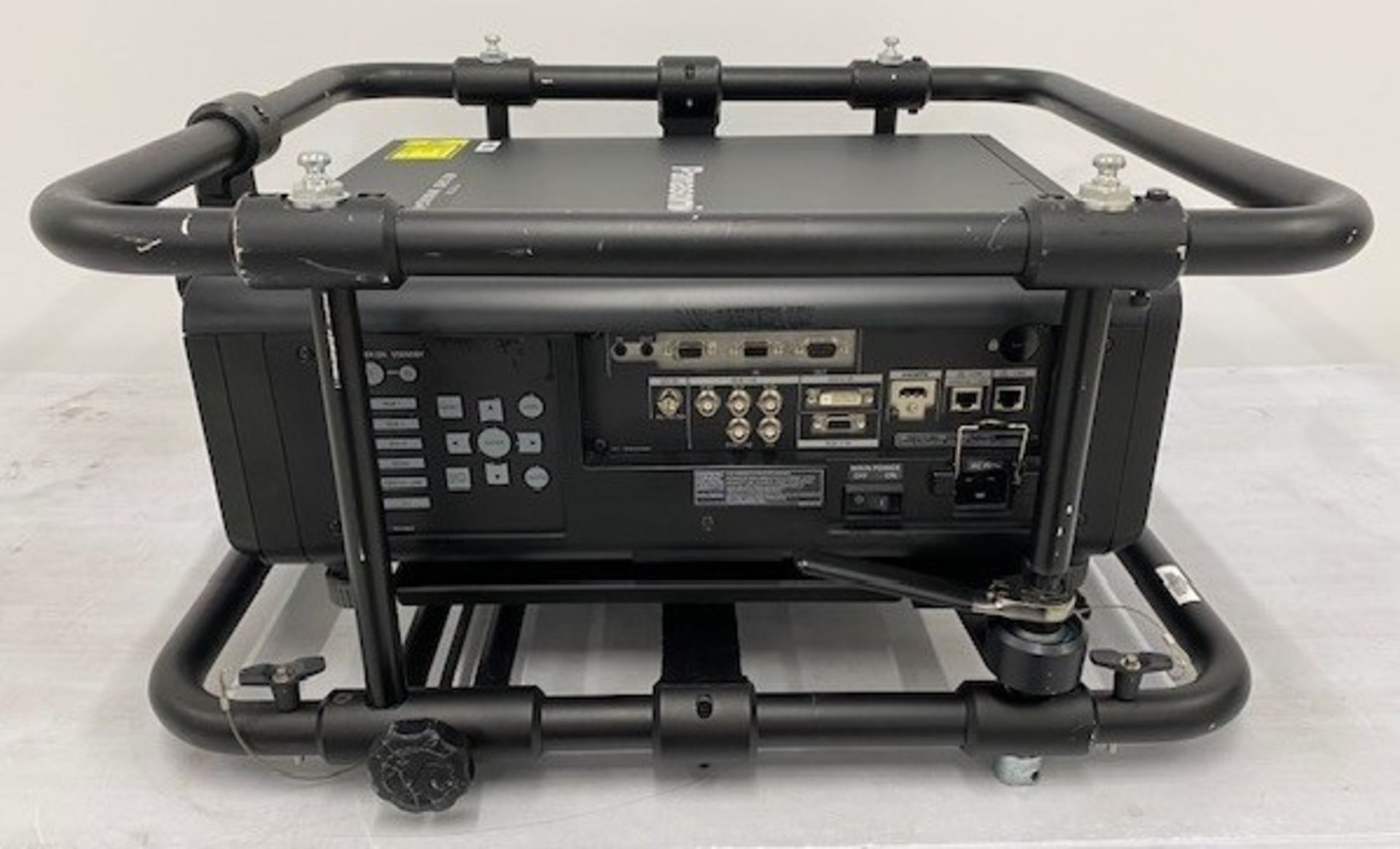 RZ-120, Laser 12K Panasonic 1Chip-Projector runtime 1516 lamp hours ...