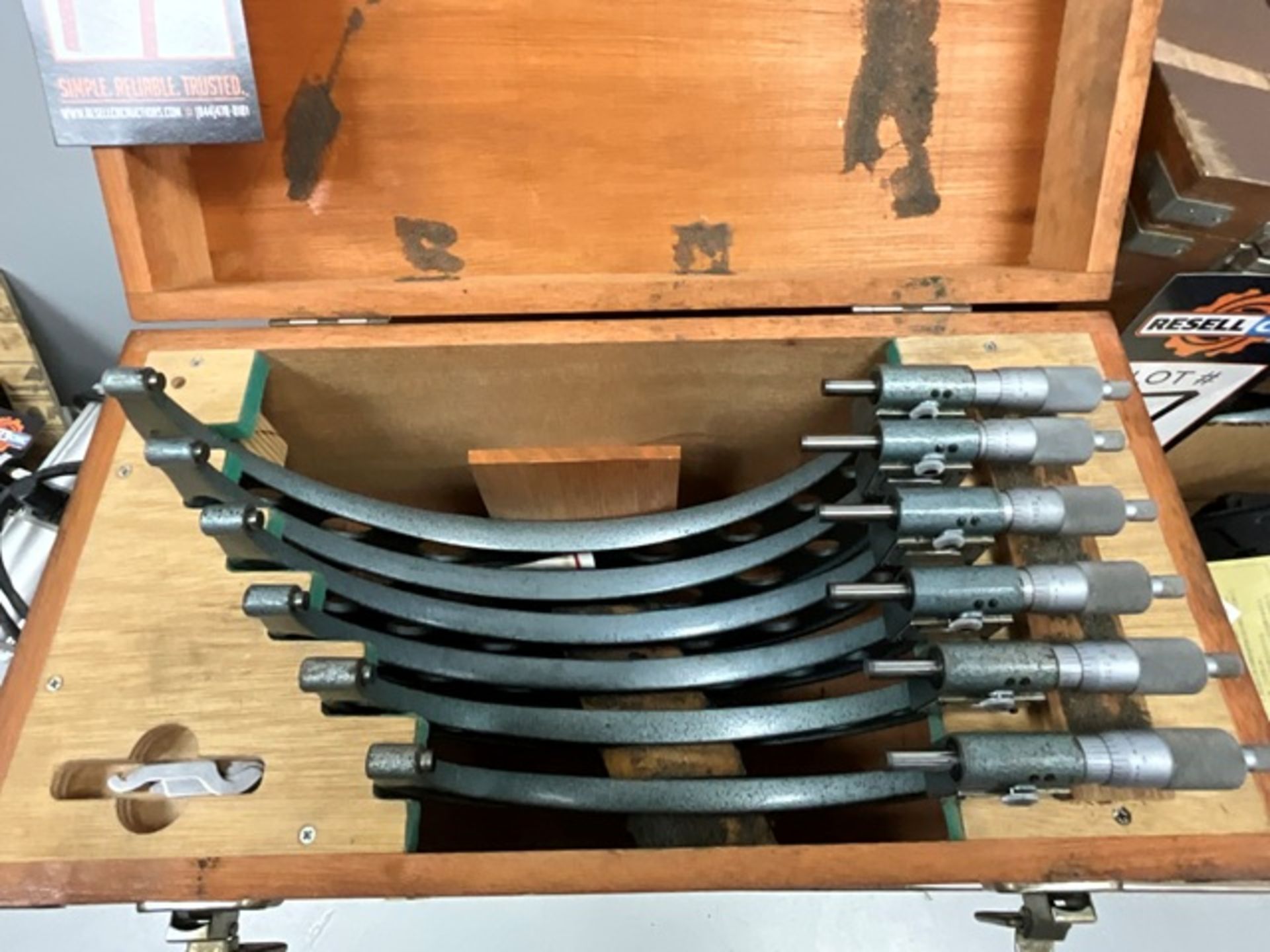 (6) Micrometers in Box 6" - 7" thru 11" - 12"