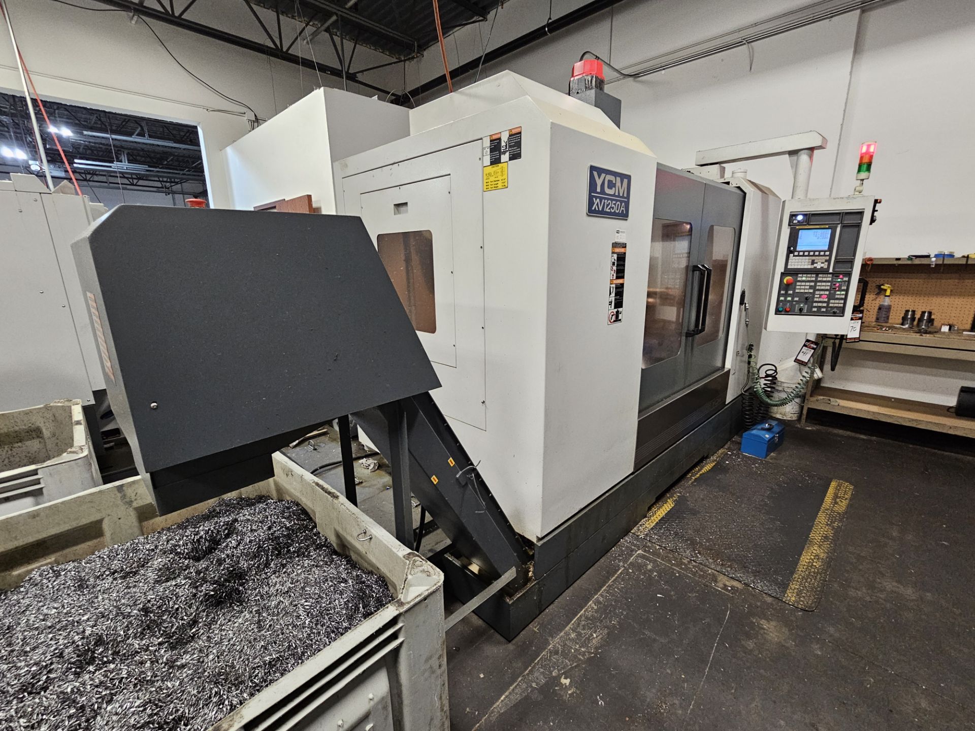 2015 YCM (Yeong Chin Machinery) Model XV1250A CNC Vertical Machining ...