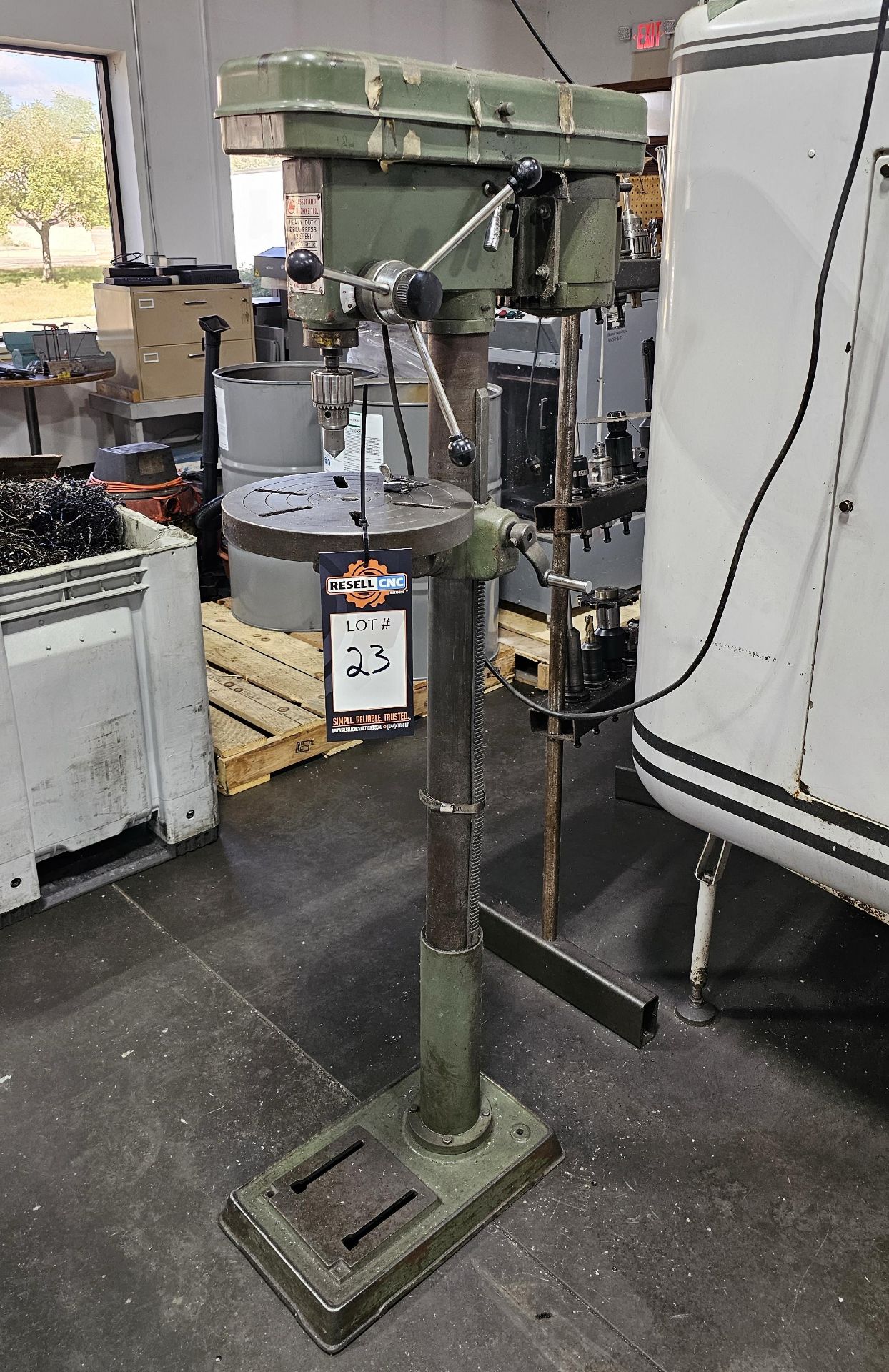 Associated Machine Tool Floor Model Drill Press Model FLAG 12-IND (SN ...