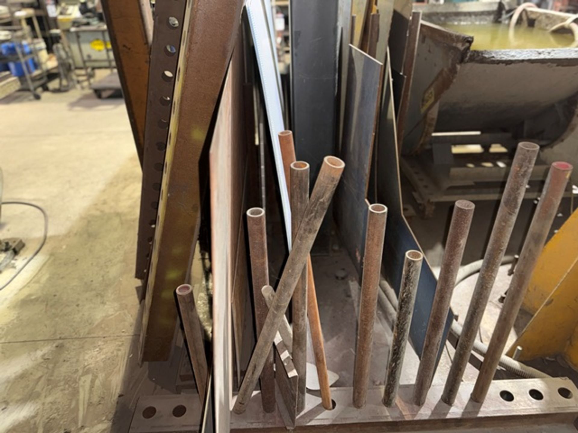 Sheet Metal & Storage Rack with Skid, Grating Metal