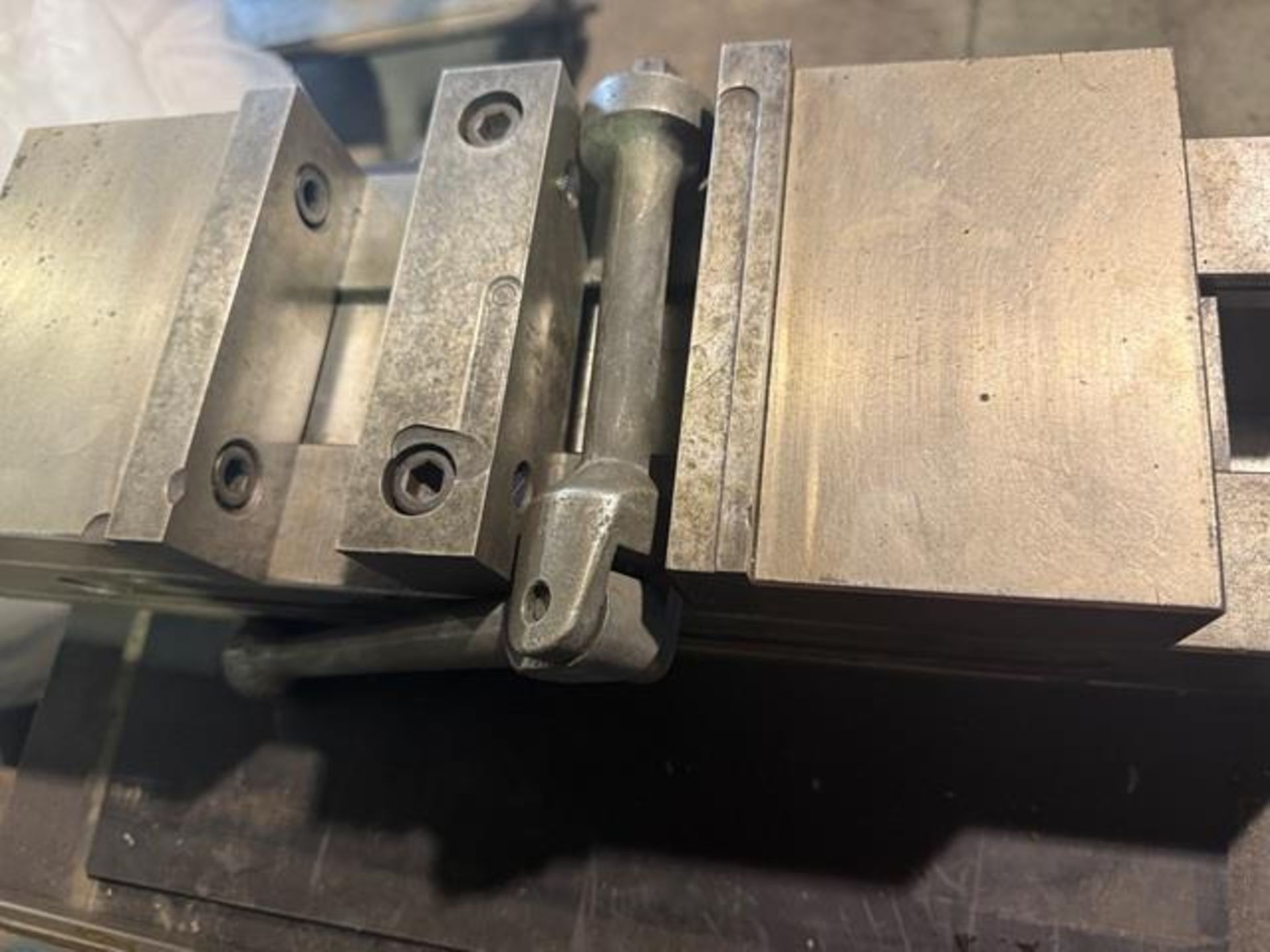 6" Toolex DS Series Milling Vise with Handle & Spacer Set