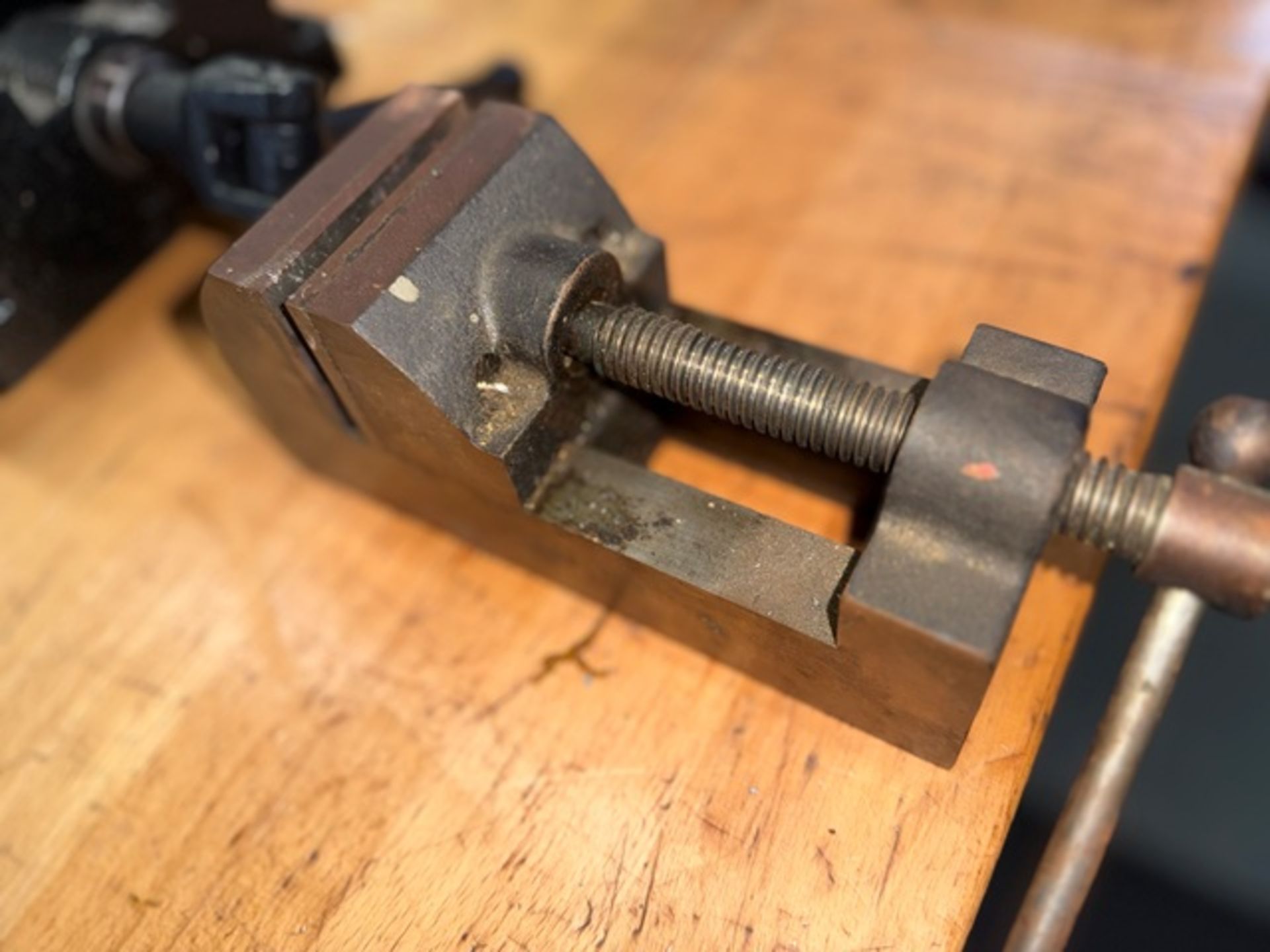 5" HHIP Vise with Rotary Base, Small Vise