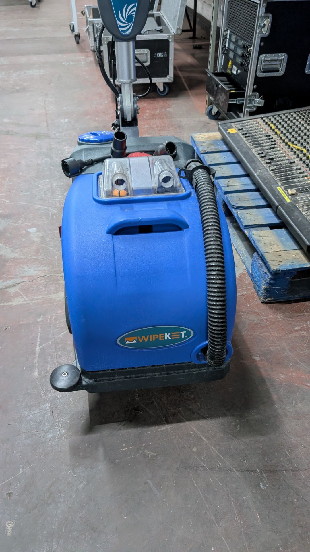 Wipeket Model: SWM30 Professional Floor Cleaner with assorted Discs to ...