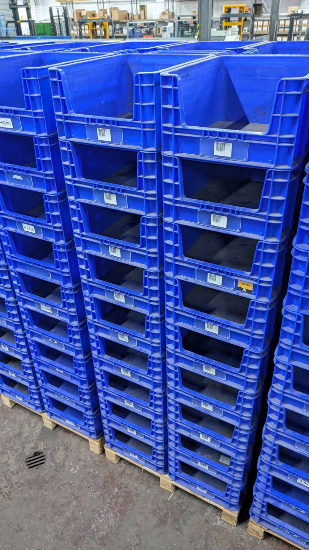 176 off Matching Stacking Plastic Crates with access hole in front to ...