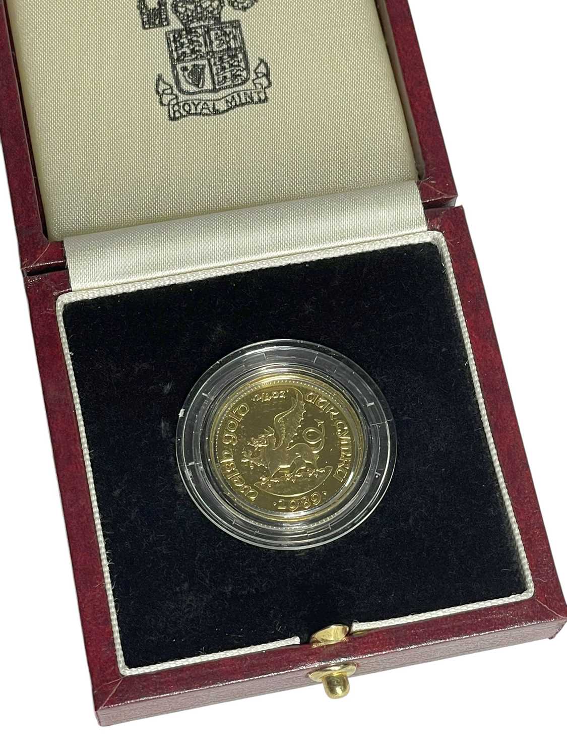RARE 1989 WELSH GOLD 1/4 OZ SOVEREIGN MEDALLION, obv. Welsh dragon, rev ...