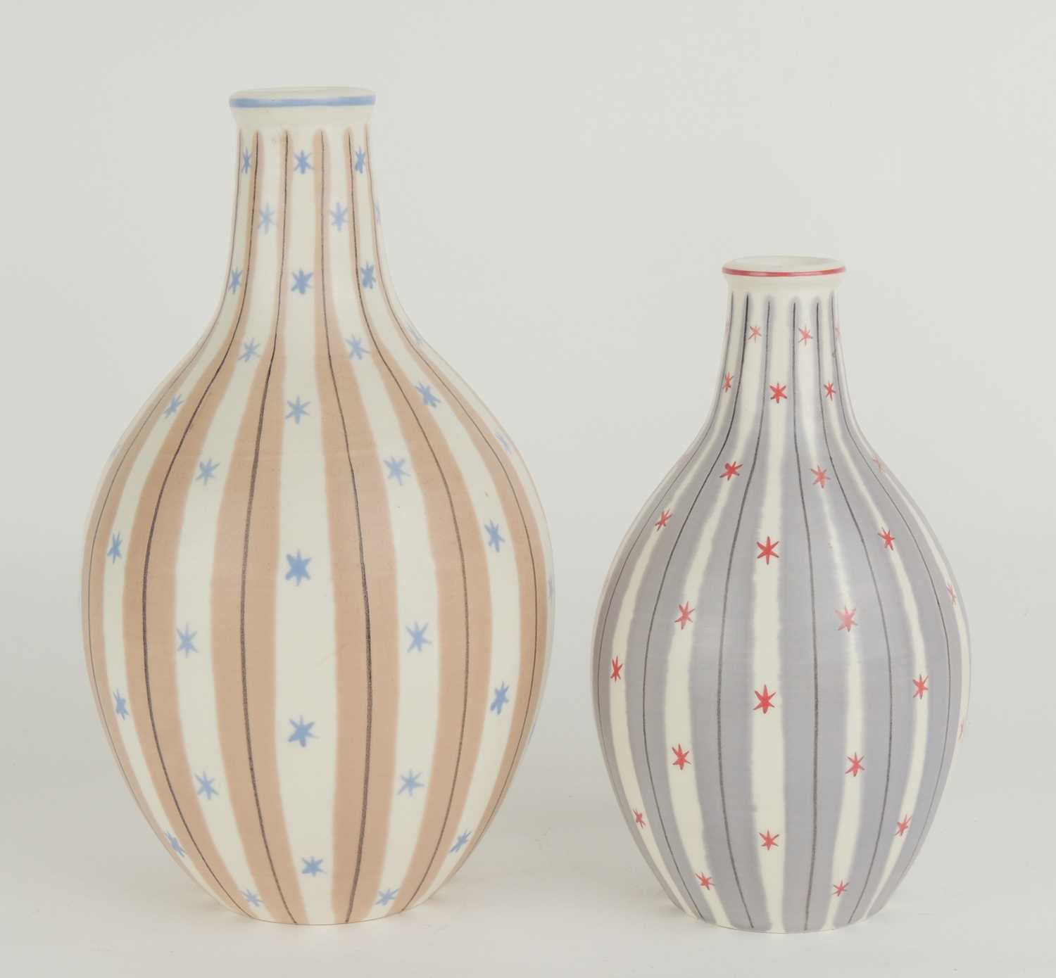 POOLE POTTERY CONTEMPORARY VASE, designed by Alfred Read, YMB (690 ...