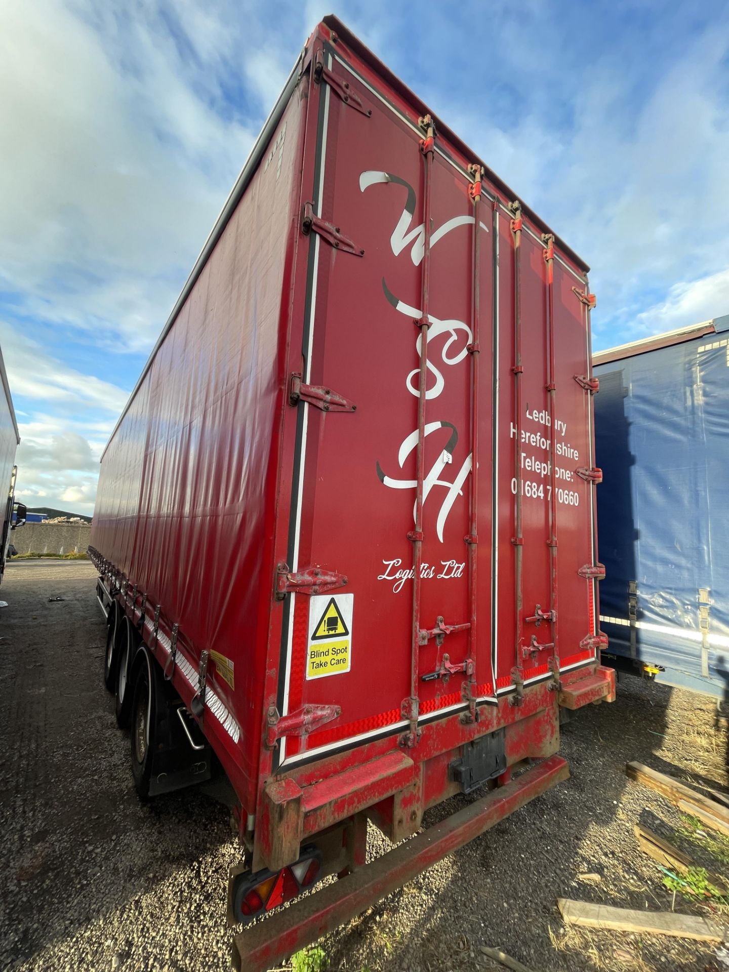 SDC Tri-Axle Curtainside Trailer, registration no. C367014, VIN ...