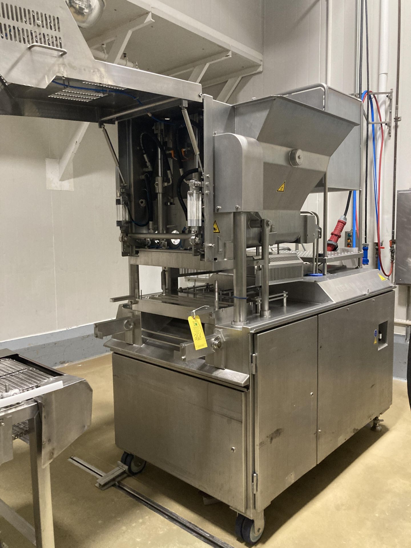 GEA multiformer machine, model 600, 440-480 vac, 2018 year, serial ...