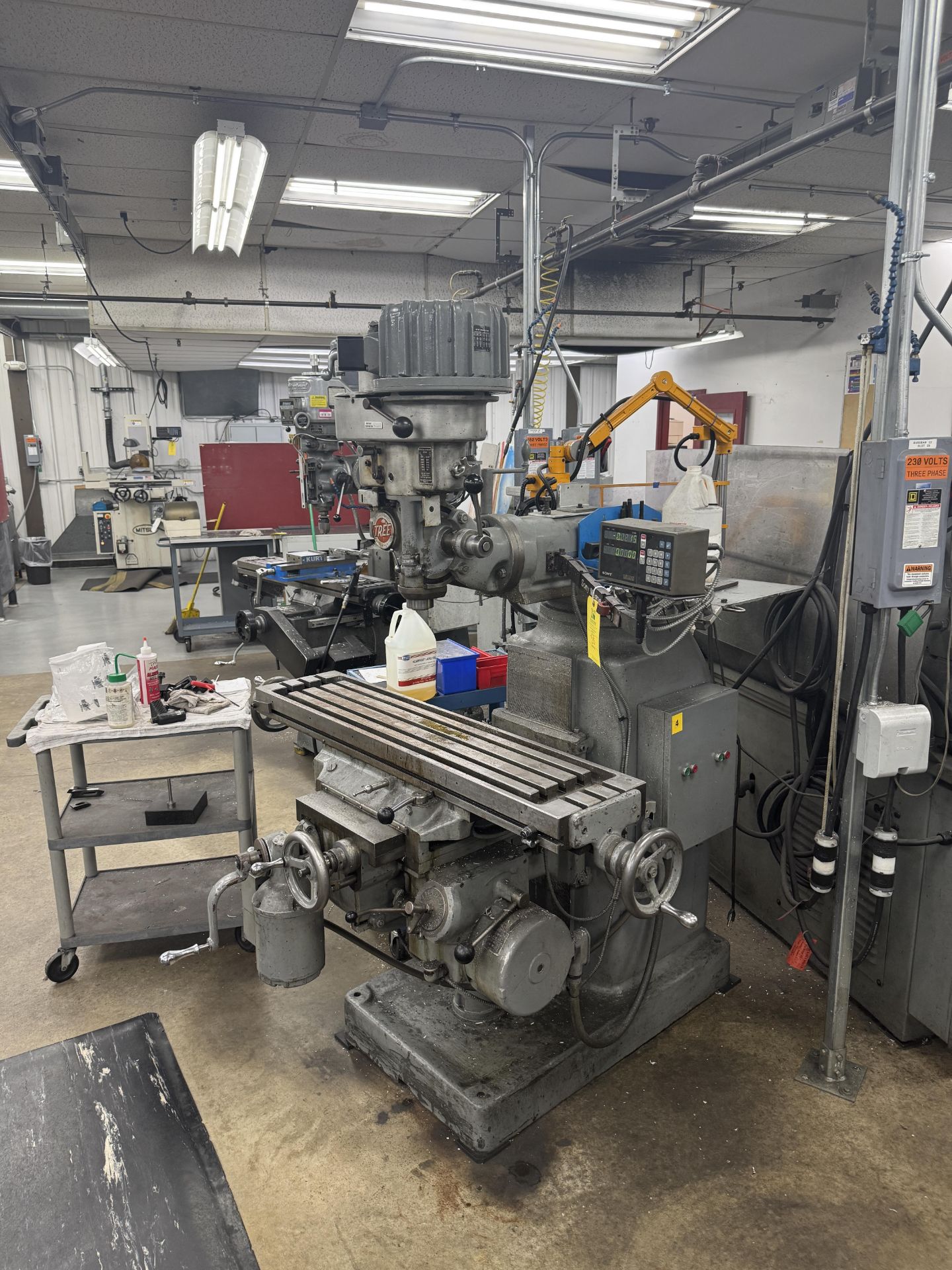 Tree Vertical Milling Machine w/ Sony Magnescale Digital Readout ...