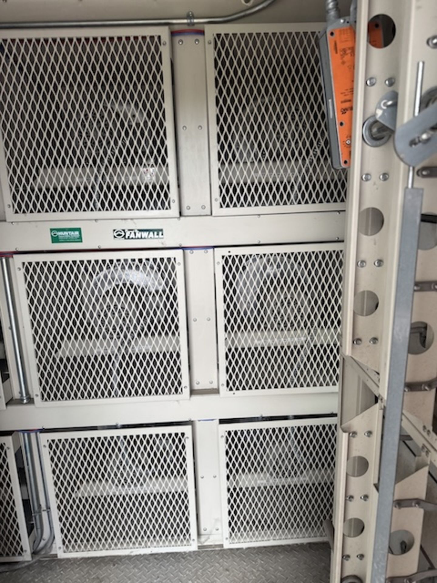 Huntair Fan Wall Trailer, Removal/ Loading Fee: $125