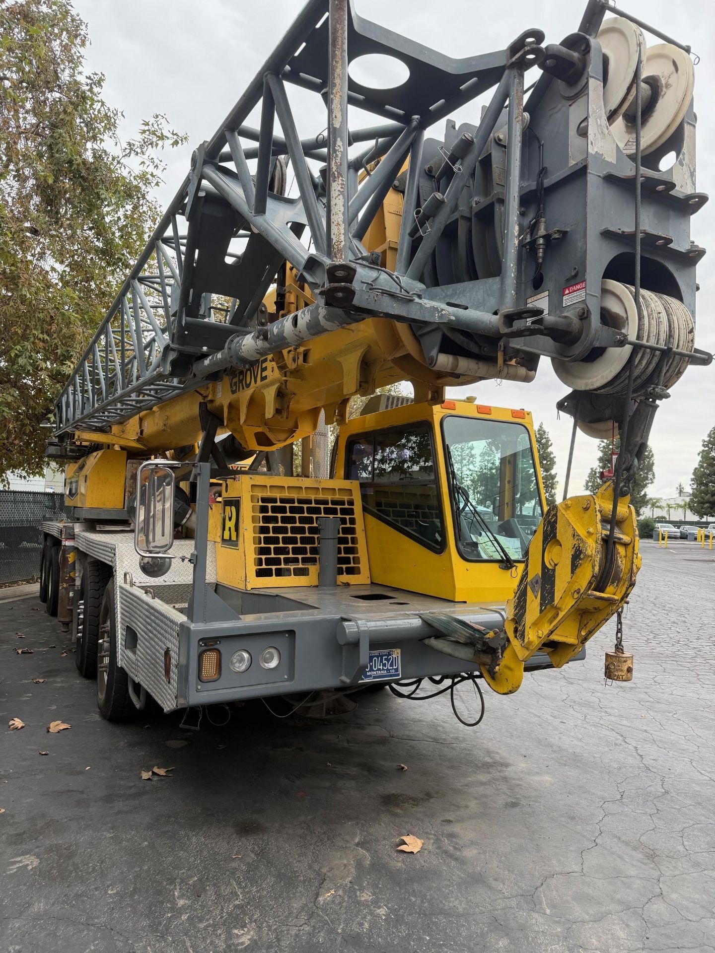 2004 Grove TMS 9000E Hydraulic Truck Crane Engine: Cummins Hours Shown ...