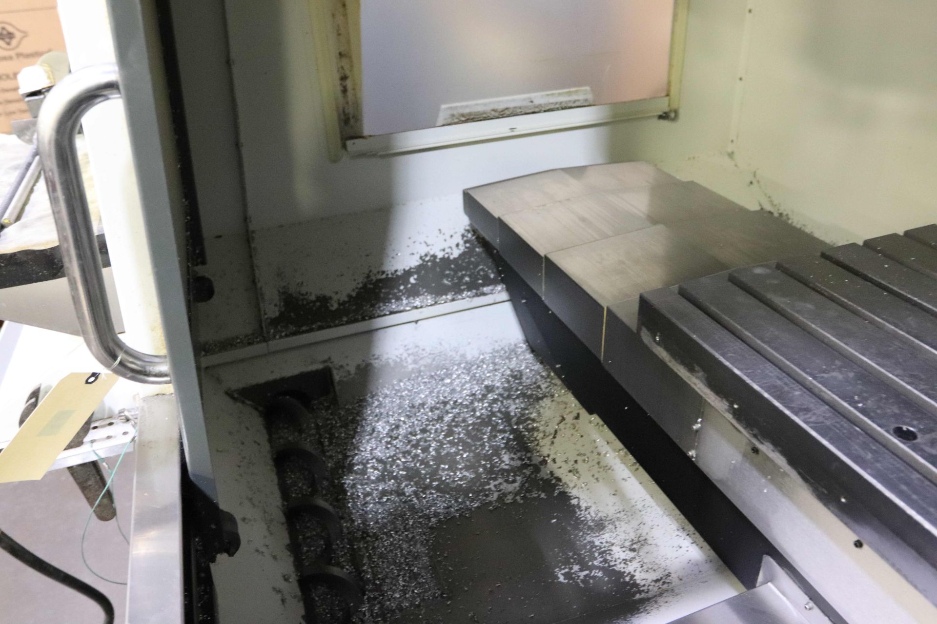 Haas 40-taper CNC milling machine, model VF5/40, made in 2010, serial ...