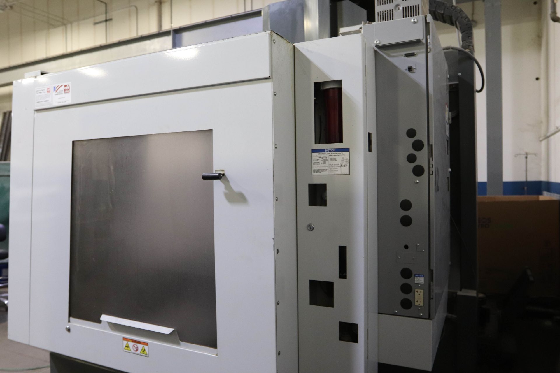 Haas 40-taper CNC milling machine, model VF5/40, made in 2010, serial ...