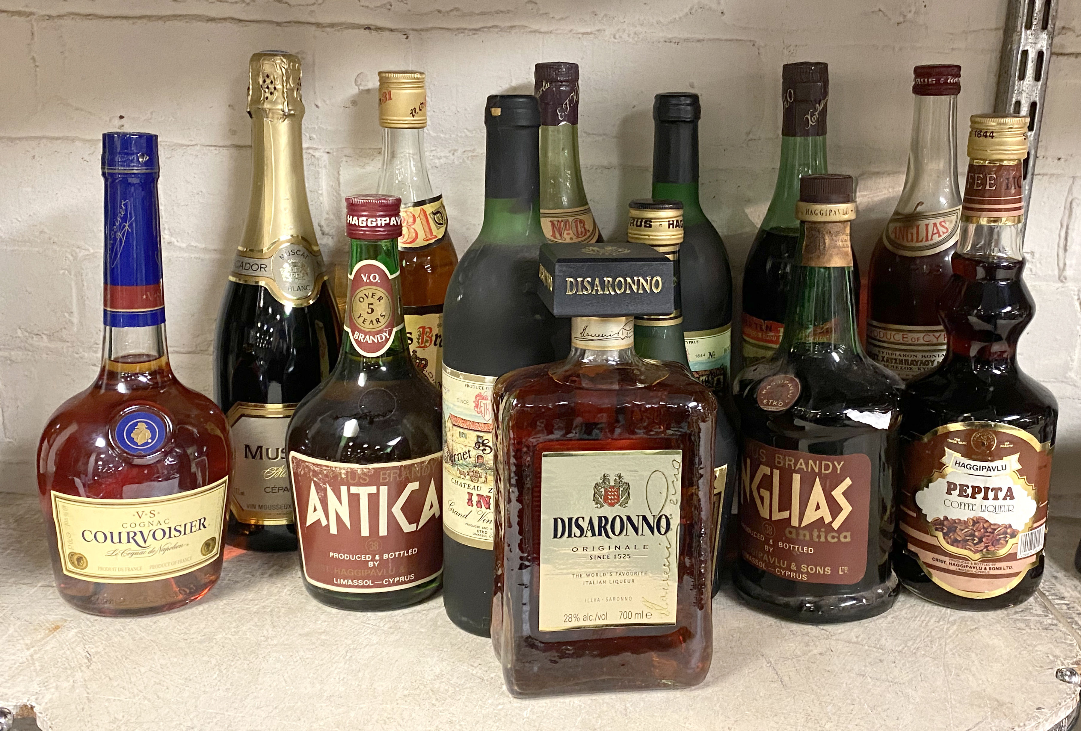 QTY OF ALCOHOL TO INCLUDE VINTAGE CYPRUS BRANDY