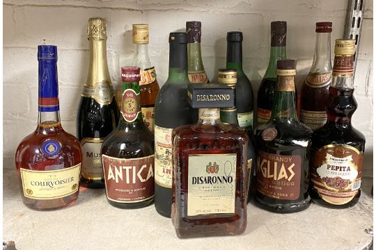 QTY OF ALCOHOL TO INCLUDE VINTAGE CYPRUS BRANDY