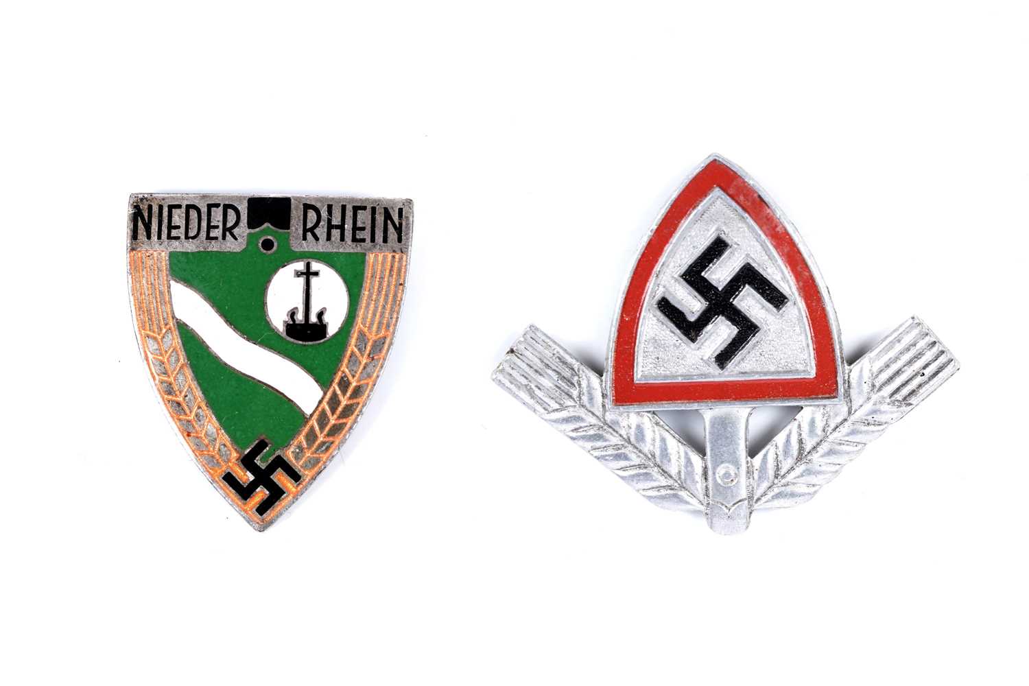 German Third Reich period RAD Traditions cap badge, maker FW 37, with ...