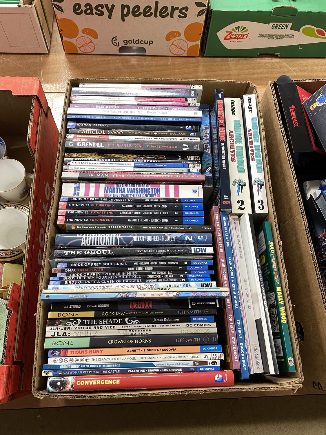 A box of comic literature to include DC Comics Convergence, The New 52 ...