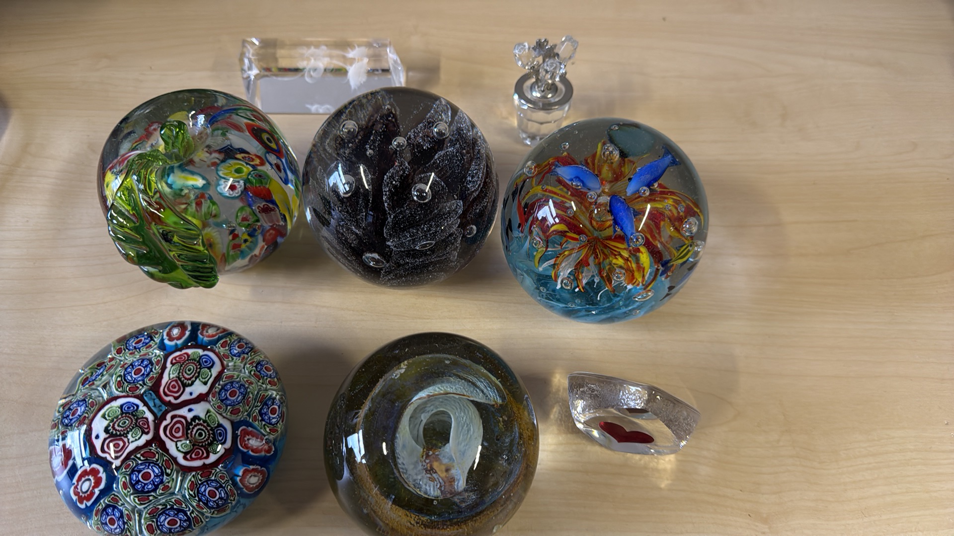 5x Large paperweights together with a Swedish heart glass & 2 others