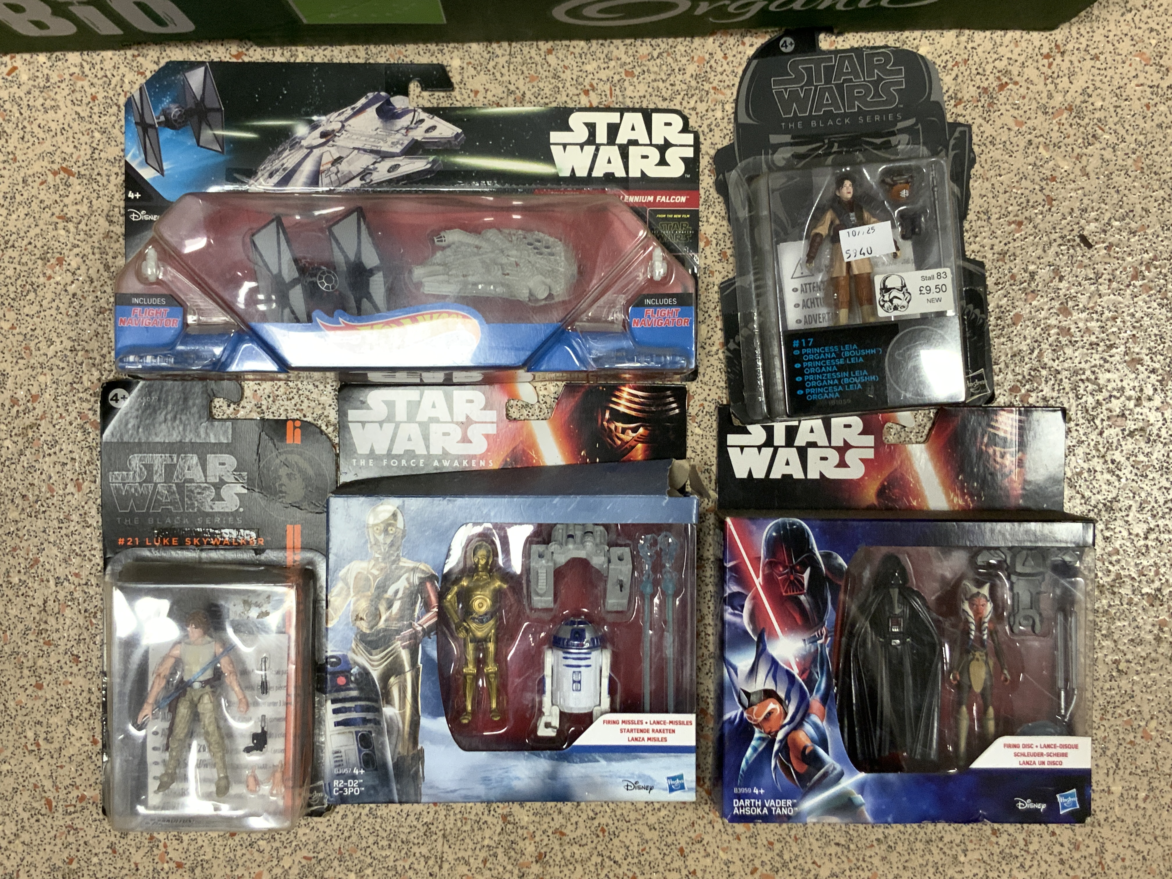 COLLECTION OF BOXED STAR WARS FIGURES AND ACCESSORIES