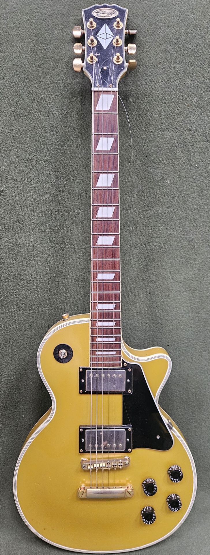 Stagg Les Paul style six string electric Guitar