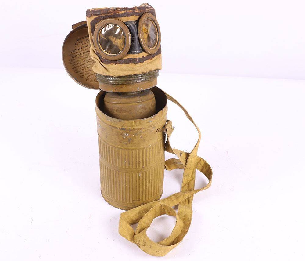 WW1 French / Belgium ARS Gas Mask in Tin, good example of an original ...