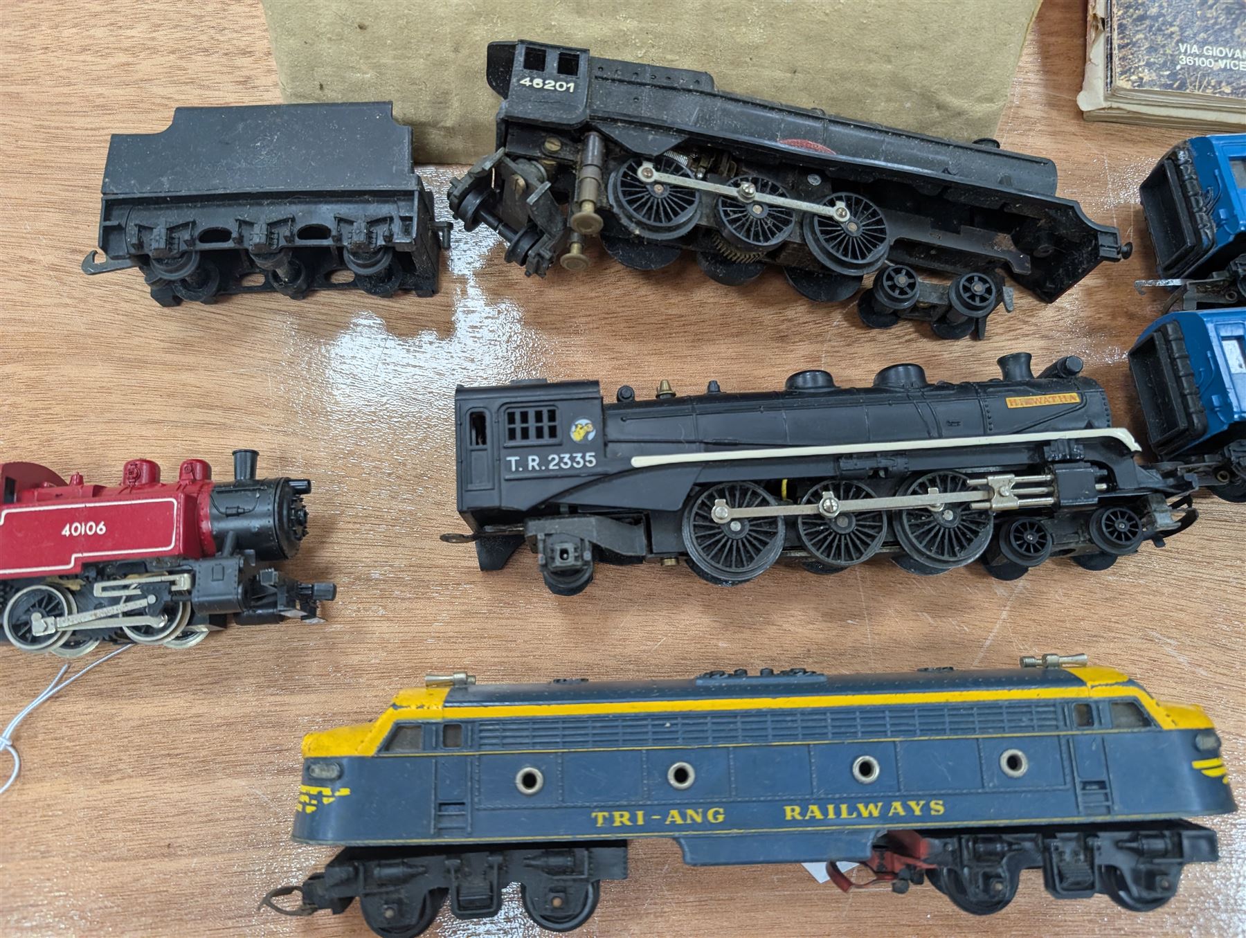 Collection of Hornby and Triang model railway items, including ...