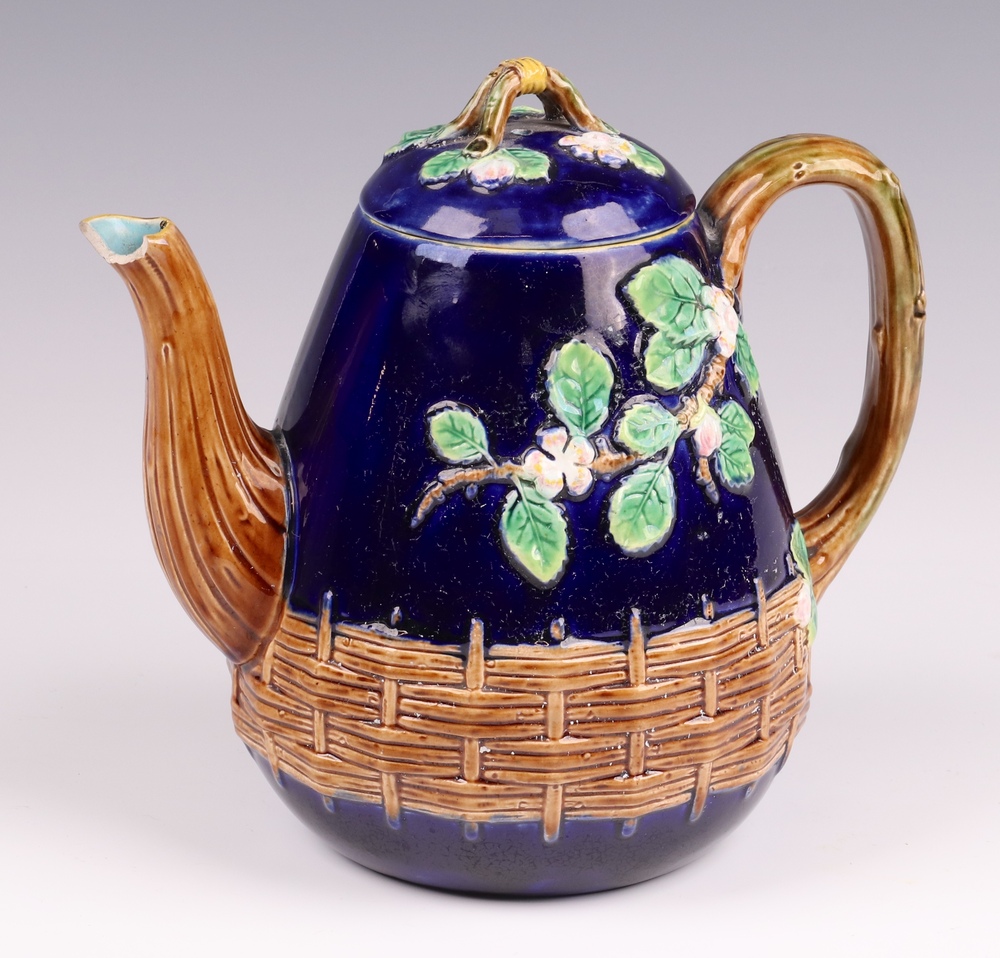 A George Jones style 19th Century Majolica teapot with apple leaf and ...