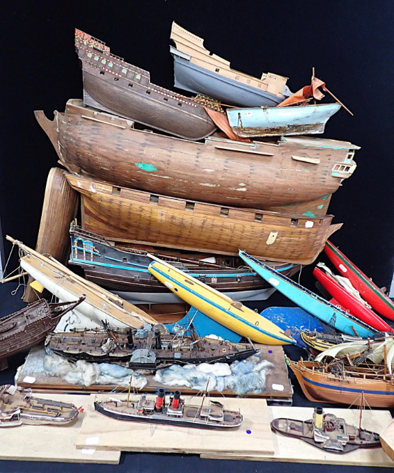 A COLLECTION OF MODEL BOATS:paddle steamers, sailing ships, , varying ...