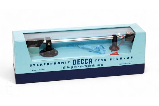 A boxed Decca Stereophonic ffss pick up tone arm, in original box with ...