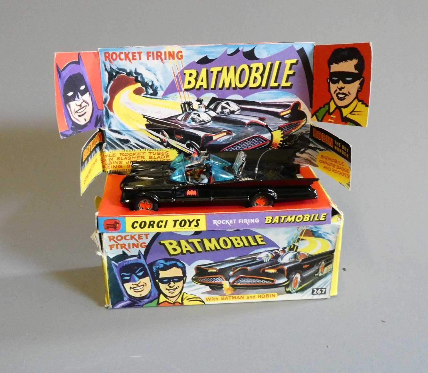 Corgi 267 Batmobile 1966/7 version, Box has some wear to flaps ...