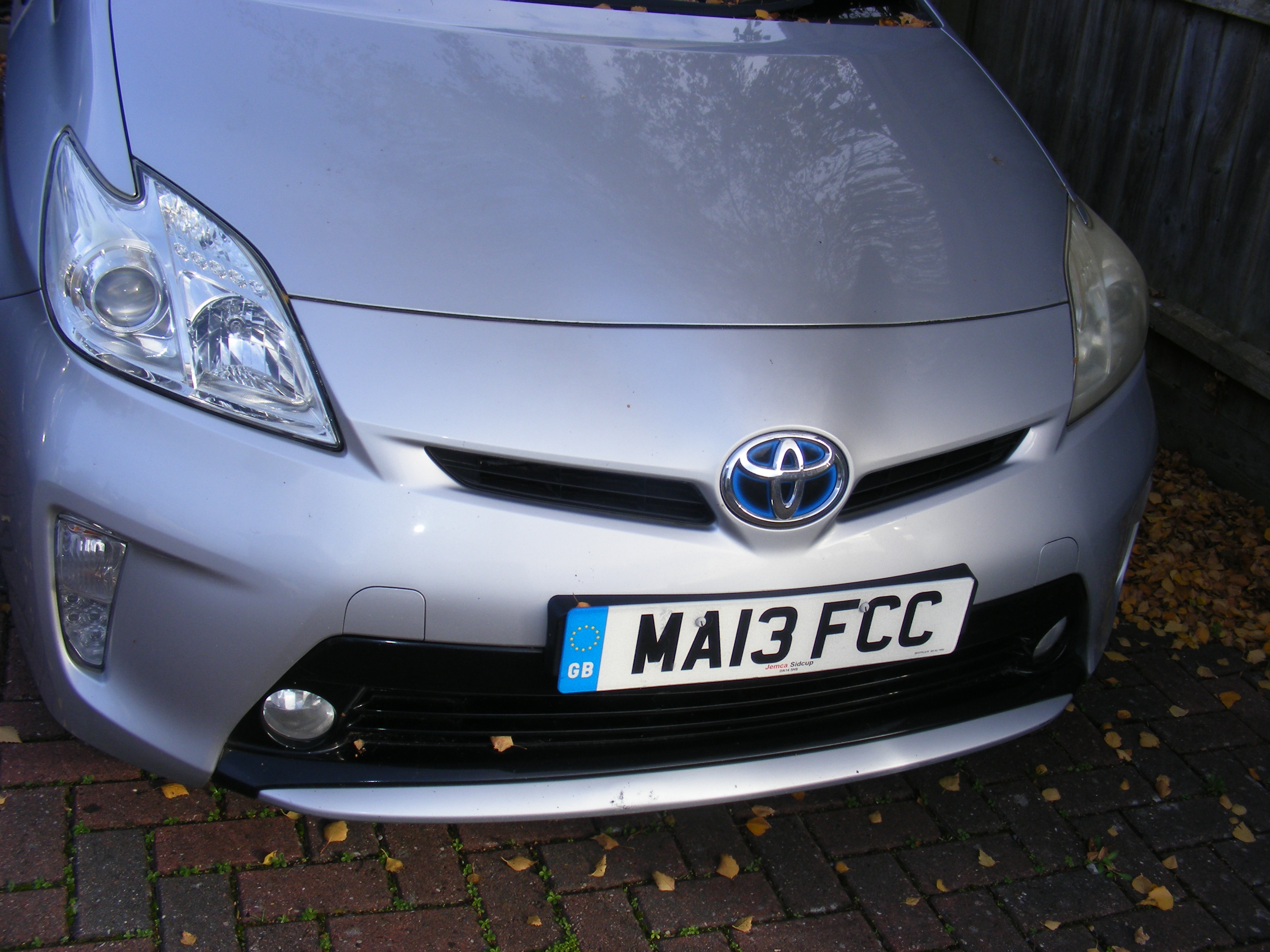 A Toyota Prius T3 VVT-I CVT - Hybrid Elec - 5 Dr Hatchback - Reg. No ...