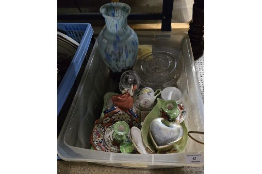 VARIOUS PIECES OF MALING THUMB PRINT DESIGN LUSTRE FINISHED DRESSING ...