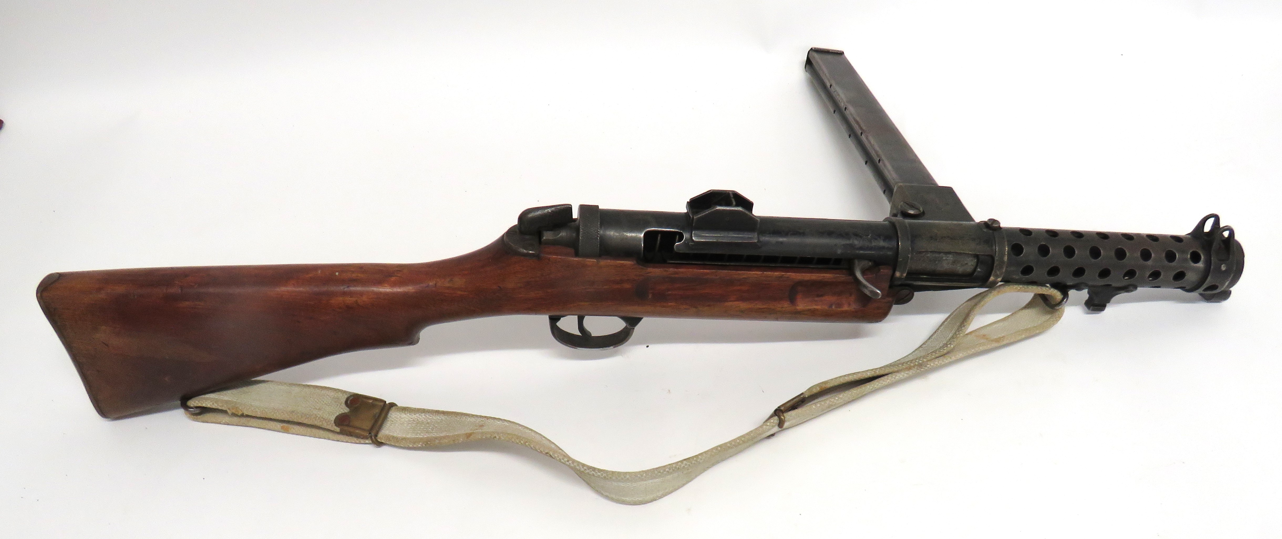 Deactivated WW2 Lanchester MKI* Sub Machine Gun 9 mm, 7 3/4 inch barrel ...