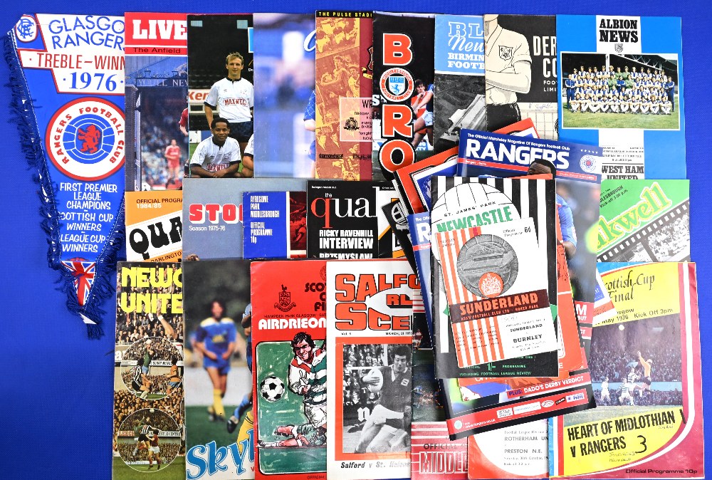 Collection of football programmes generally 1970s/1980s to include 1971 ...