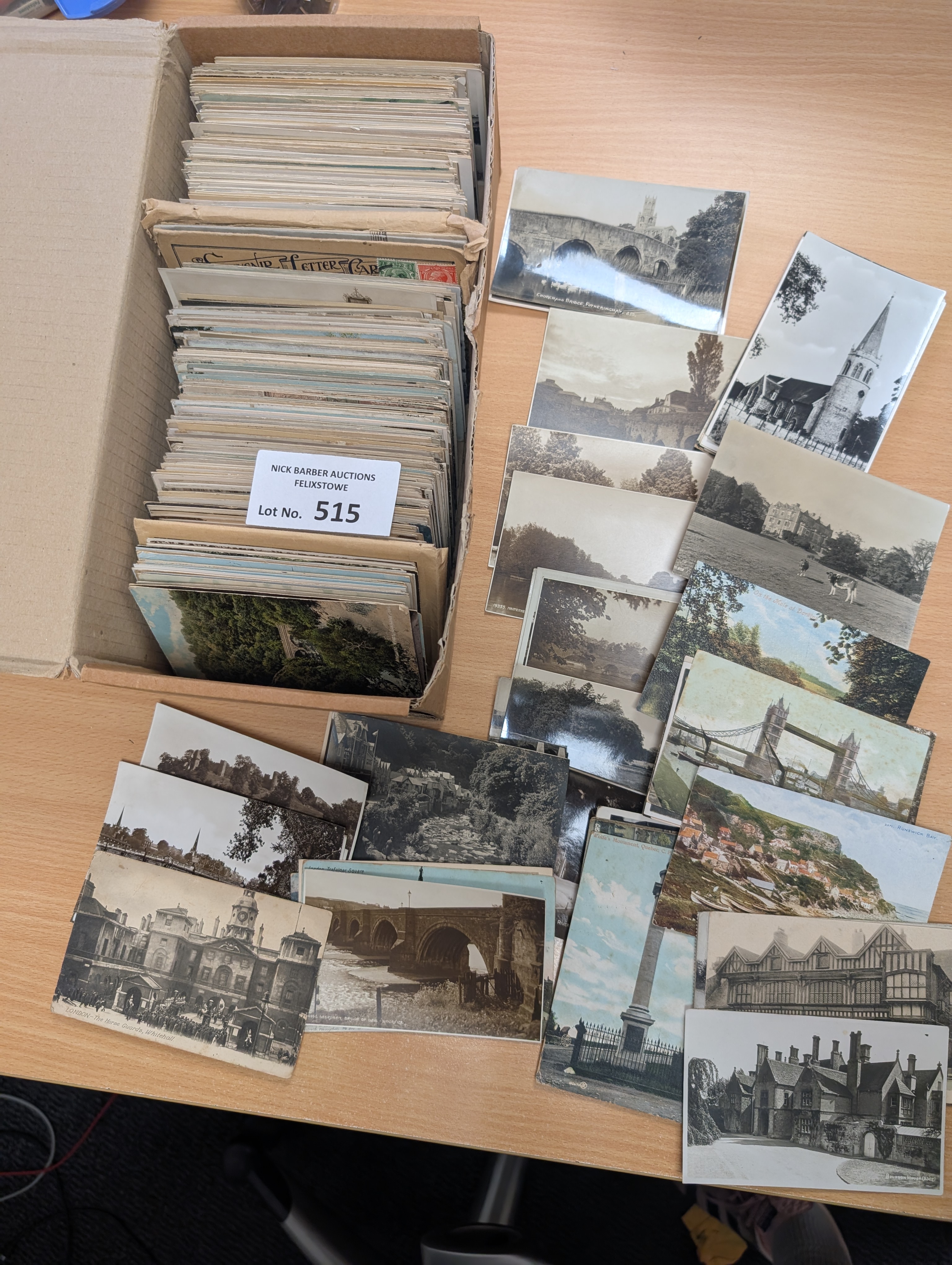 Postcards: Topographical good box of vintage cards (700).